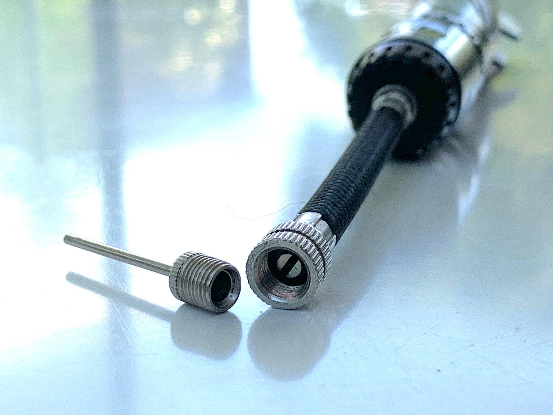 Lionstrike Football Pump Needle - Stainless Steel 2 Pack